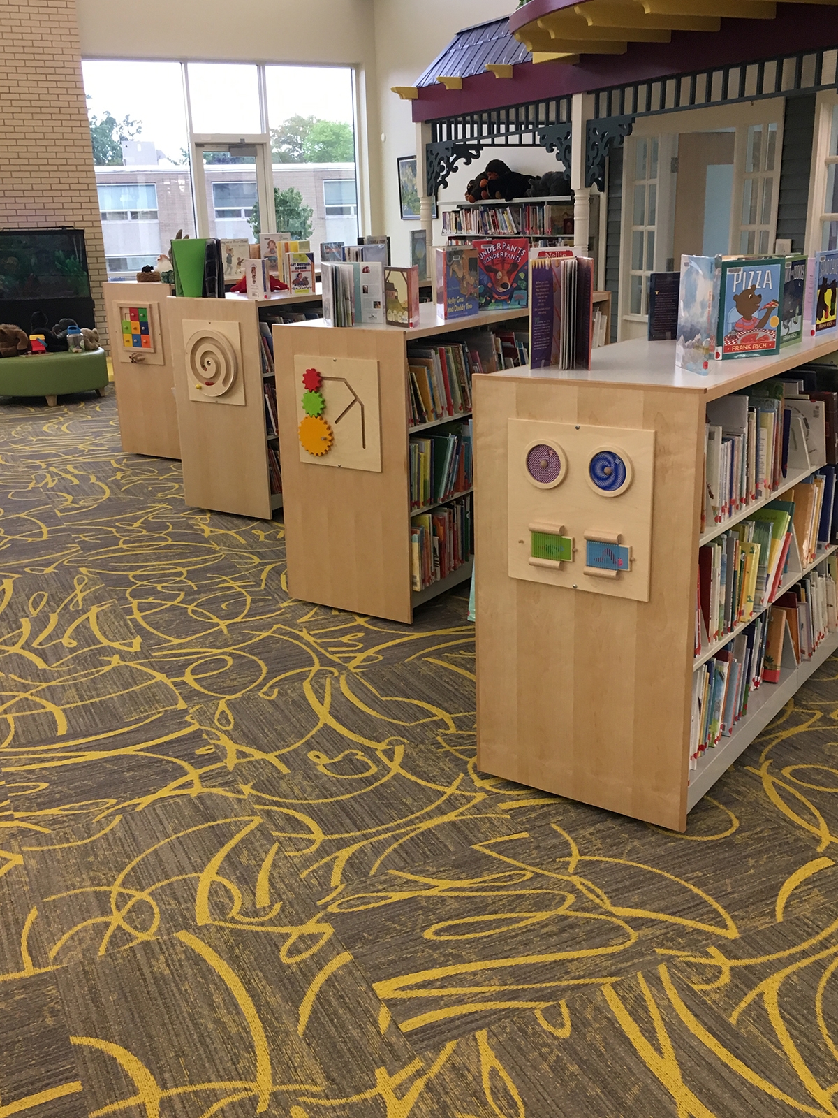 End Panels | Gallery | mediatechnologies