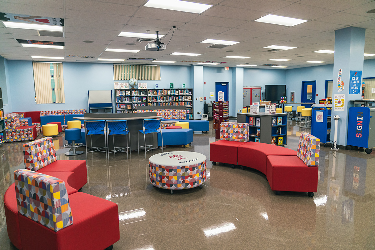 Giunta Middle School | Gallery | mediatechnologies